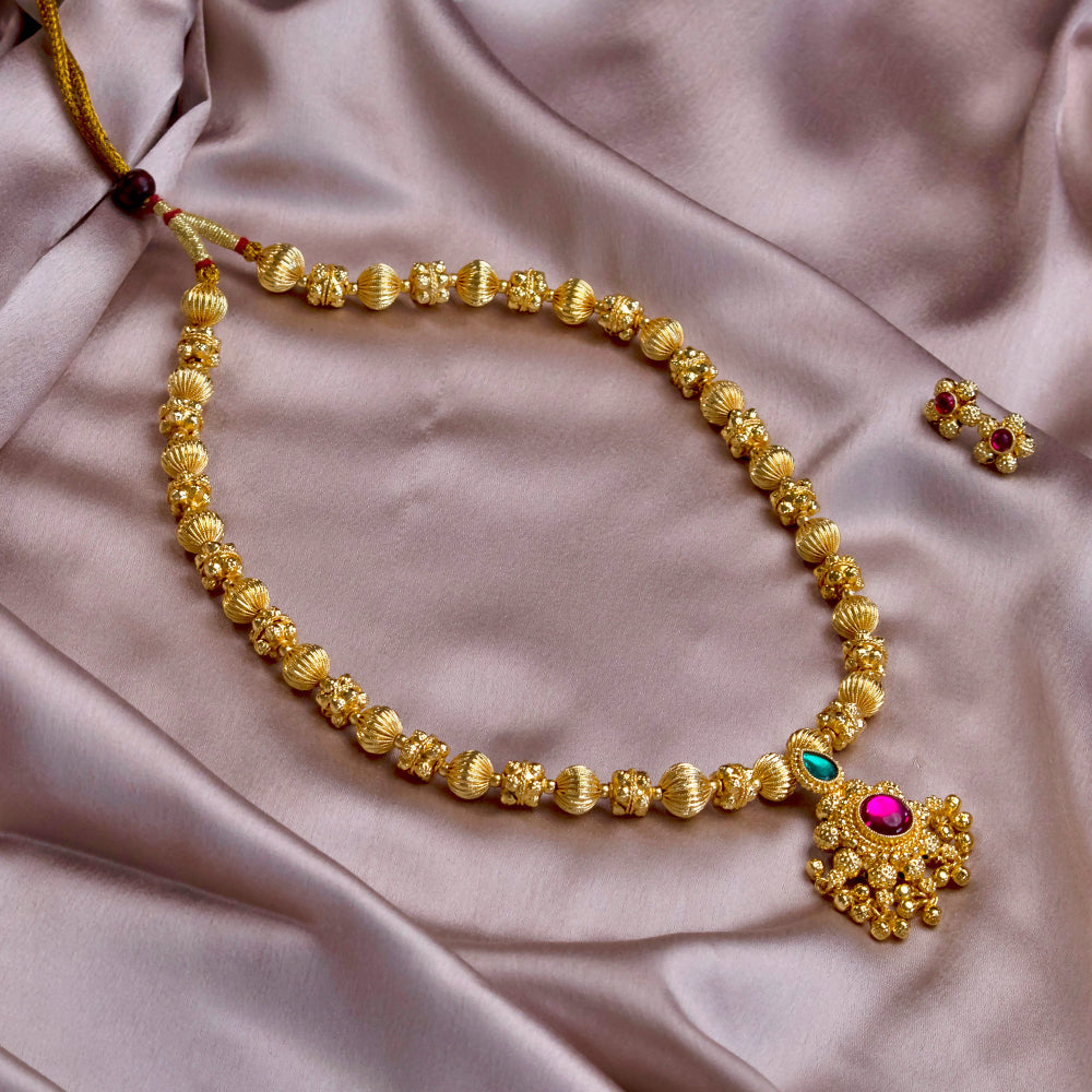 Royal Reflections Traditional Necklace – Kalapuri